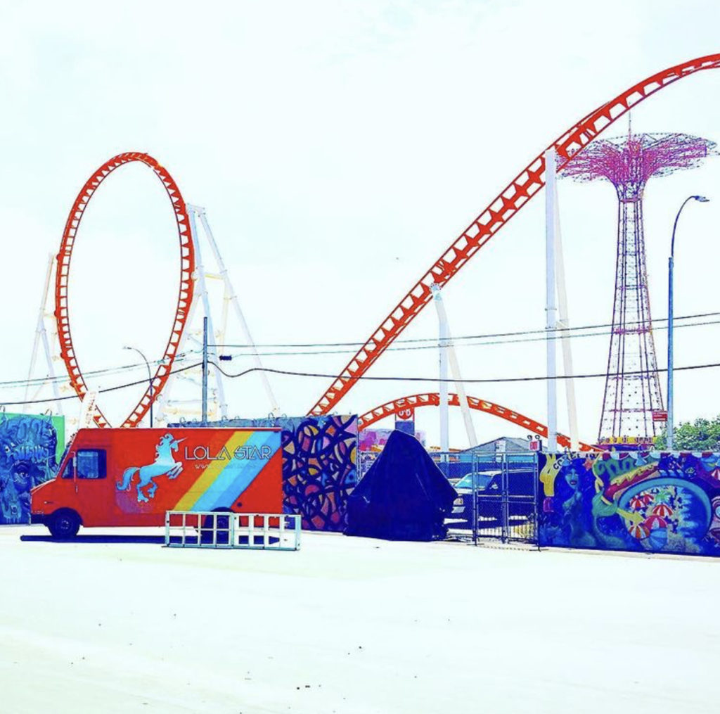 DREAMLAND PARTY MOBILE | Dreamland Roller Rink